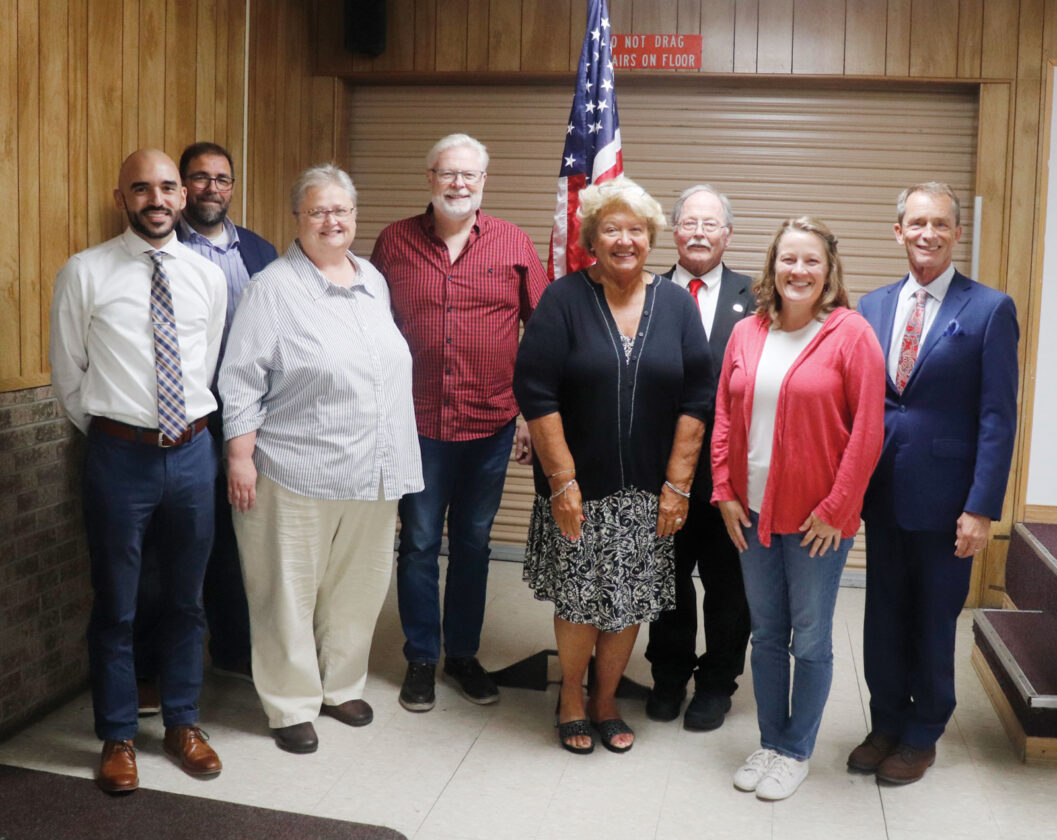 Vienna City Council replaces Bibbee, honors Azinger | News, Sports ...